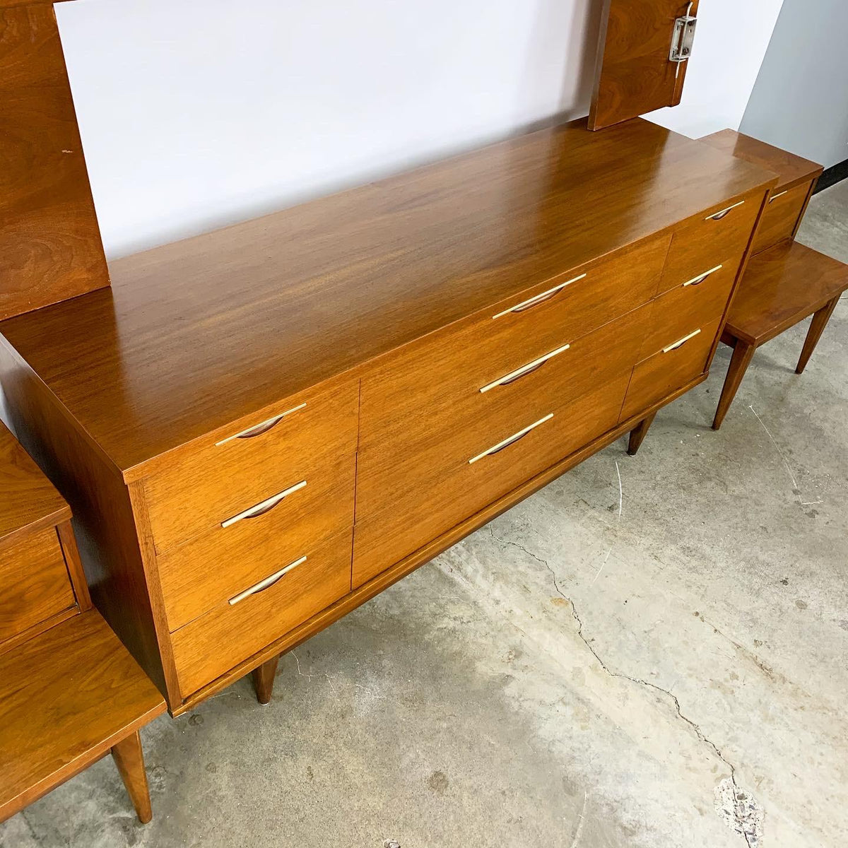 Kent Coffey Tableau Walnut Bedroom Set (FREE SHIPPING) – Houseofhumboldt